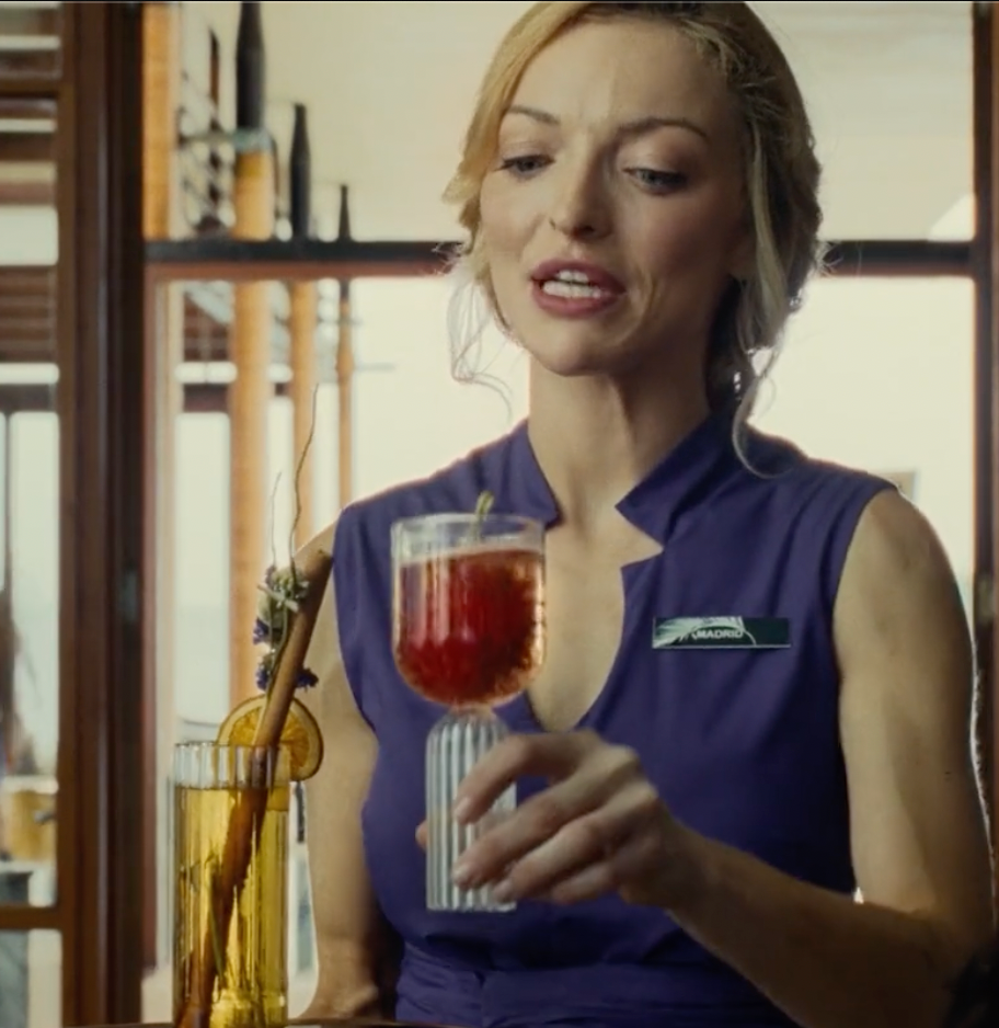 Who made the glassware in the movie Old by M. Night Shyamalan ...